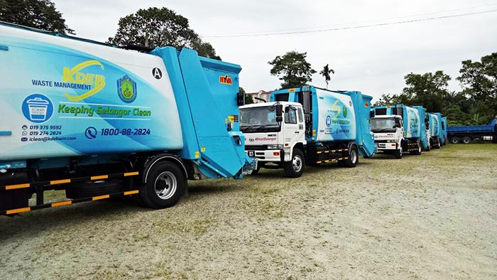 KDEB Waste Management - Lorries Compactors