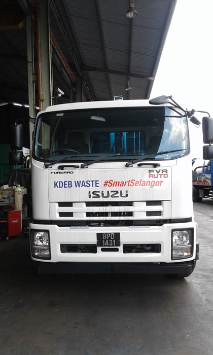 KDEB Waste Management - Lorries Compactors