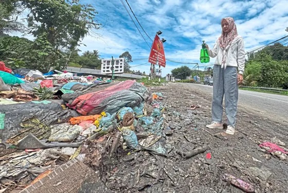 KDEB Waste Management - Dusun Tua businesses weigh in on rubbish fees