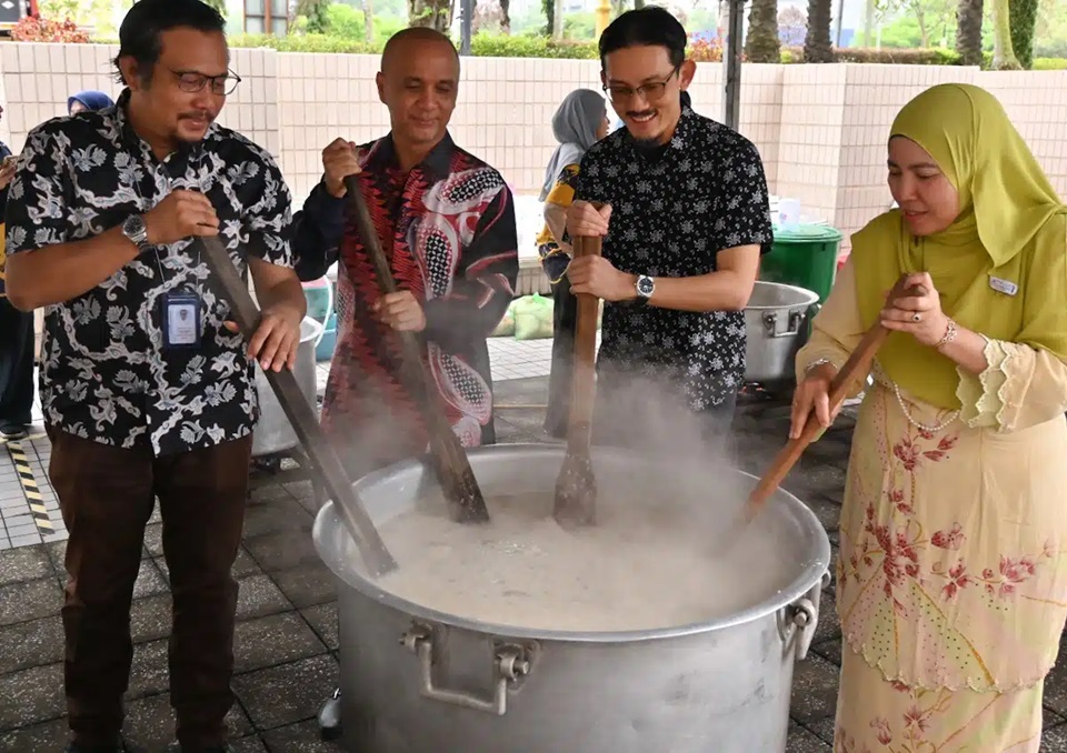 KDEB Waste Management - Program Bubur Lambuk 2025