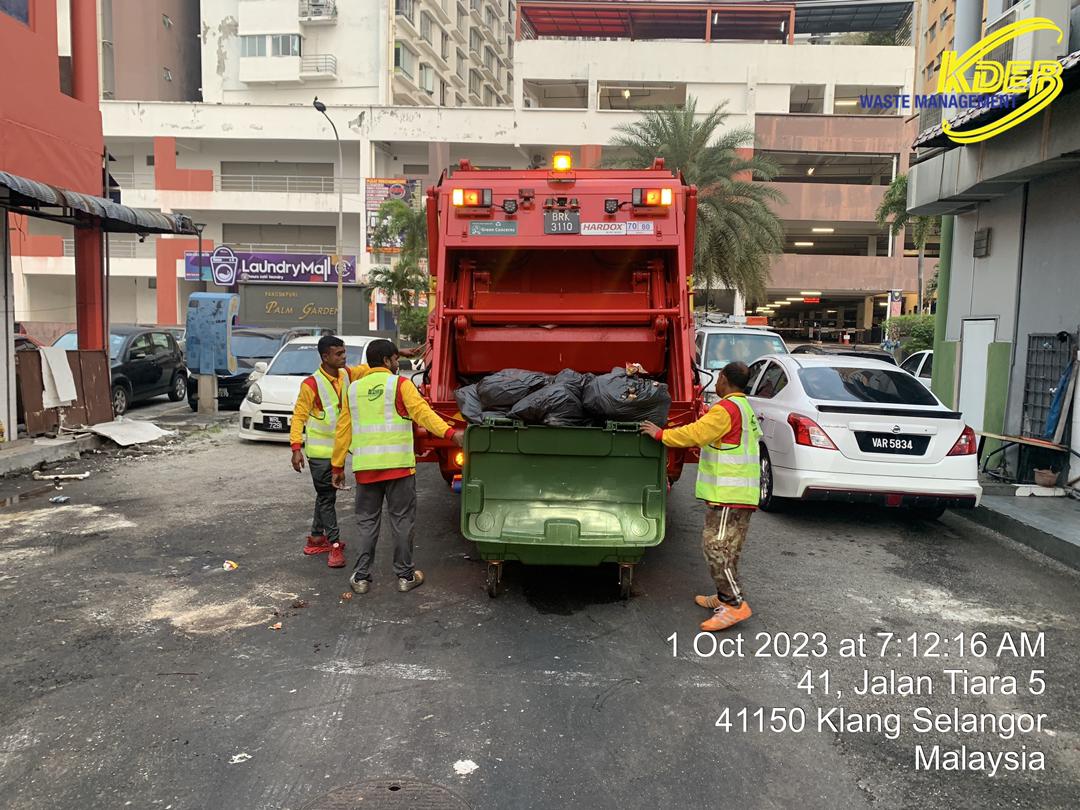 KDEB Waste Management - 1ST DAY OPERATION IN KLANG FOR NEW CONTRACT OF ...