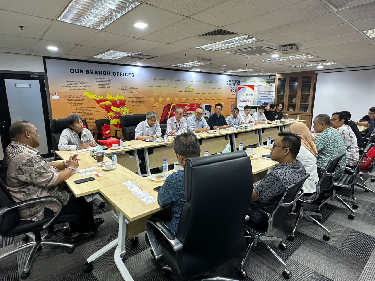KDEB Waste Management - COURTESY AND WORKING VISIT BY ISUZU MALAYSIA ...