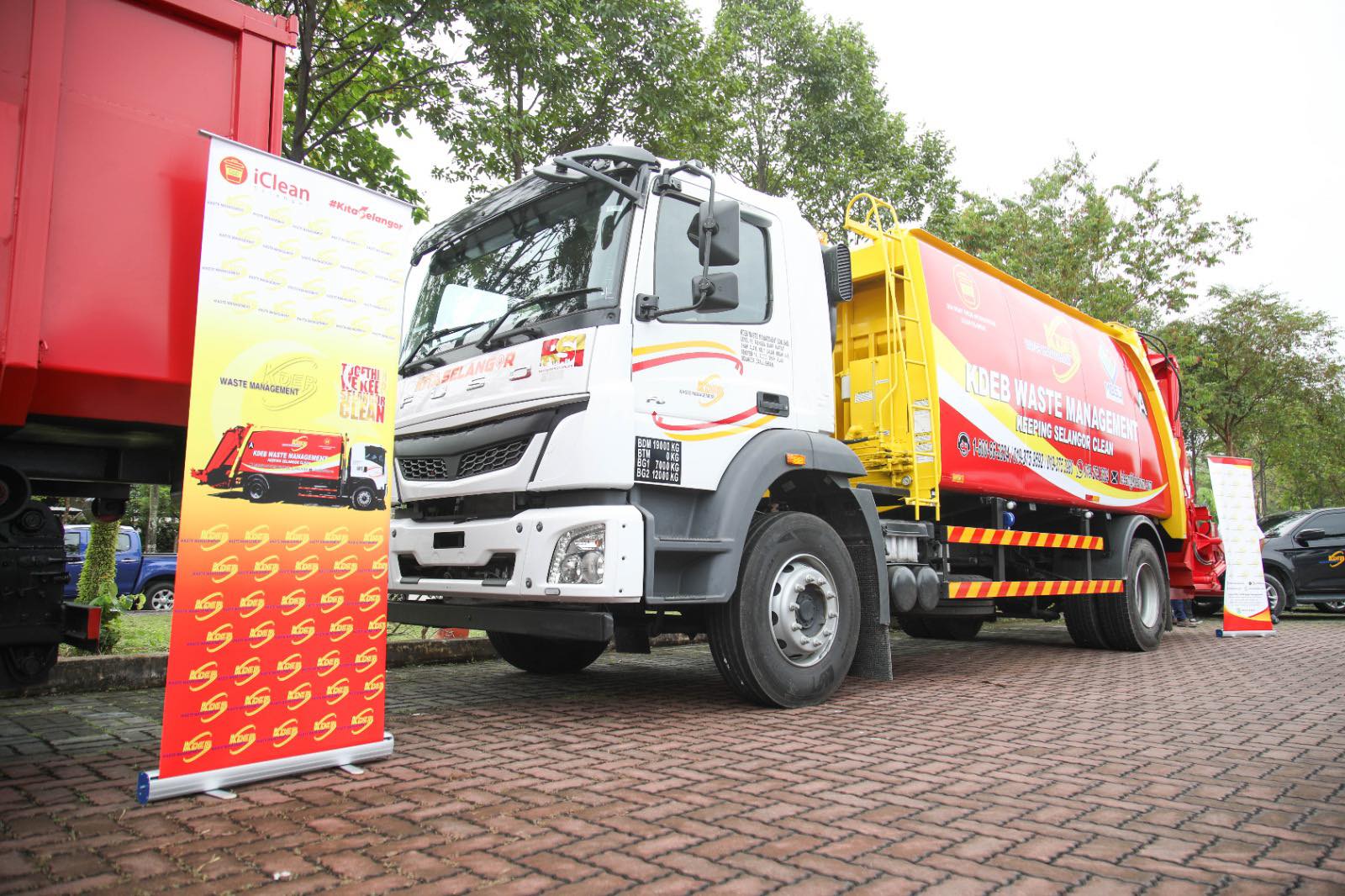 KDEB Waste Management - KDEB WASTE MANAGEMENT SERAH 182 UNIT LORI ...