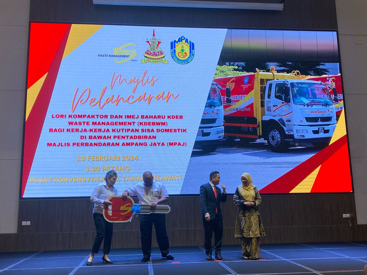 KDEB Waste Management - MAJLIS PELANCARAN KOMPAKTOR DAN IMEJ BAHARU ... KDEB Waste Management - MAJLIS PELANCARAN KOMPAKTOR DAN IMEJ BAHARU ...