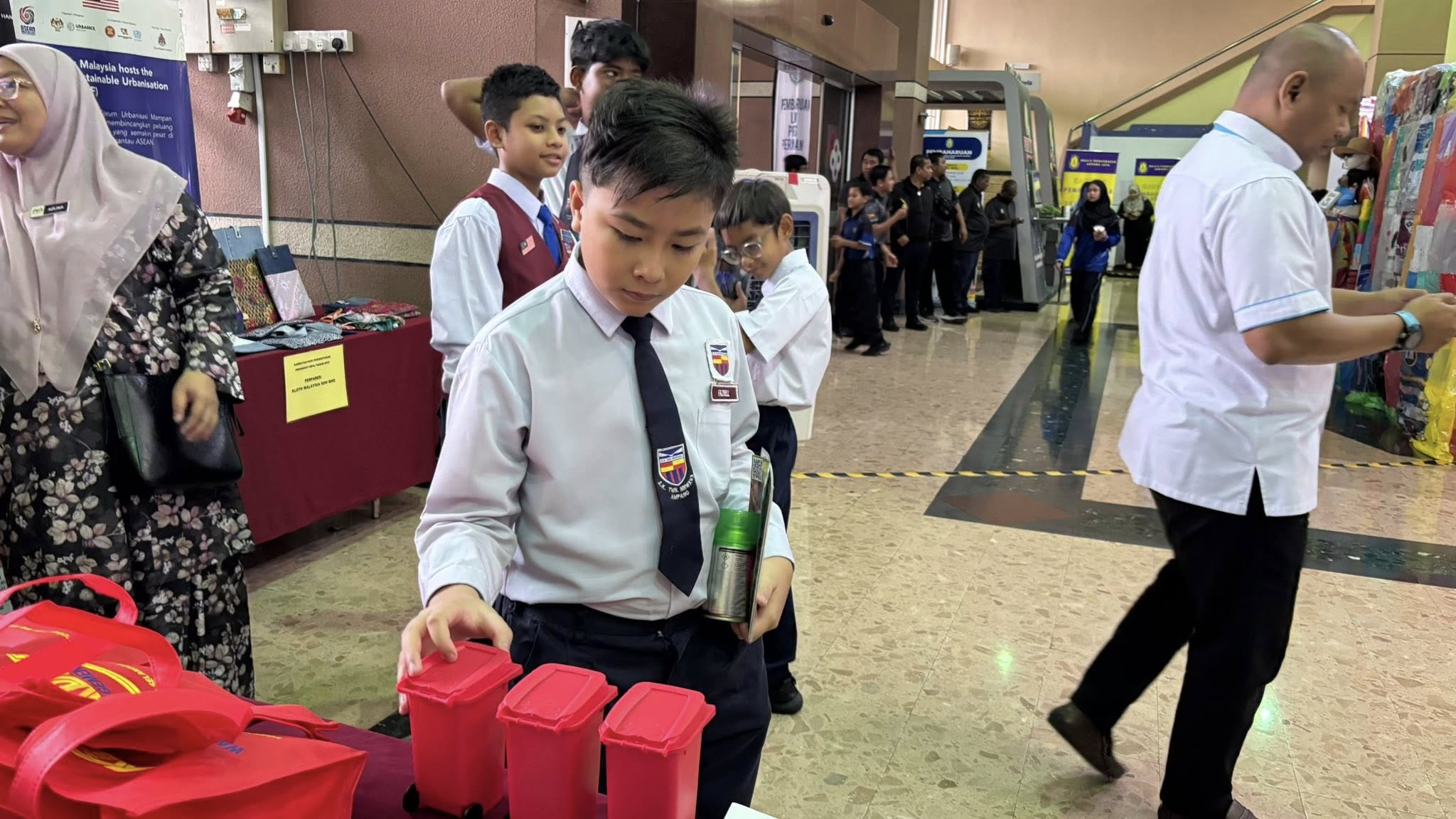 KDEB Waste Management - Pameran sempena Majlis Sambutan Hari Kesihatan Persekitaran Peringkat ...