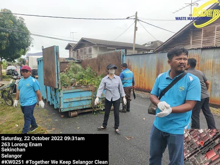 KDEB Waste Management - GOTONG ROYONG MEGA PERANGI DENGGI