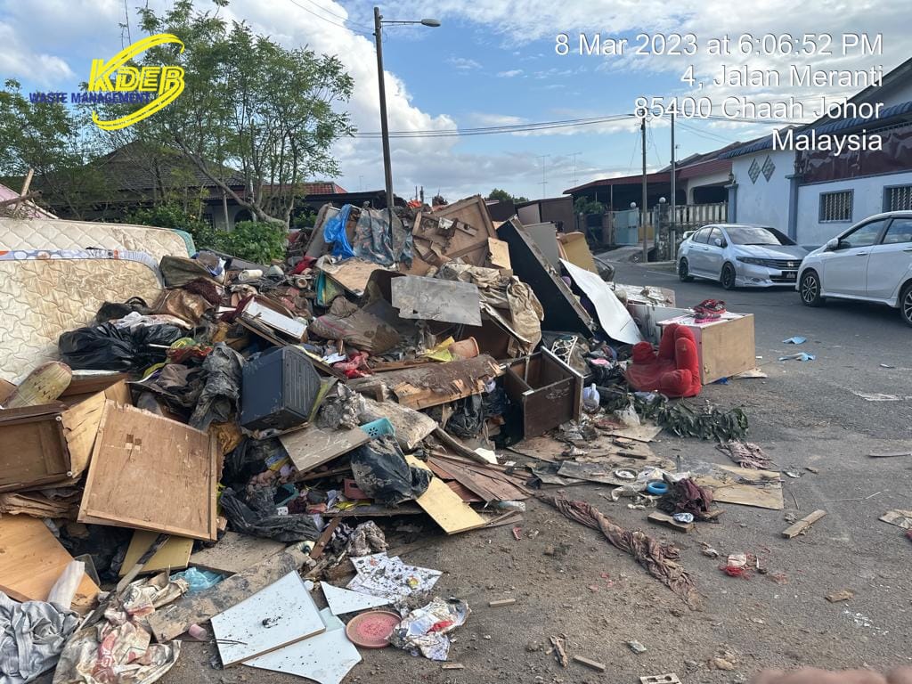 KDEB Waste Management - MISI BANTUAN PEMBERSIHAN PASCA BANJIR JOHOR