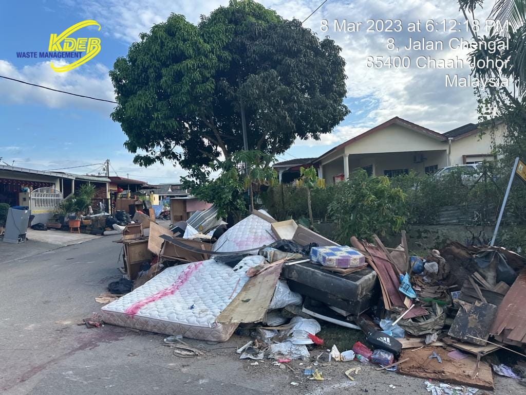 KDEB Waste Management - MISI BANTUAN PEMBERSIHAN PASCA BANJIR JOHOR