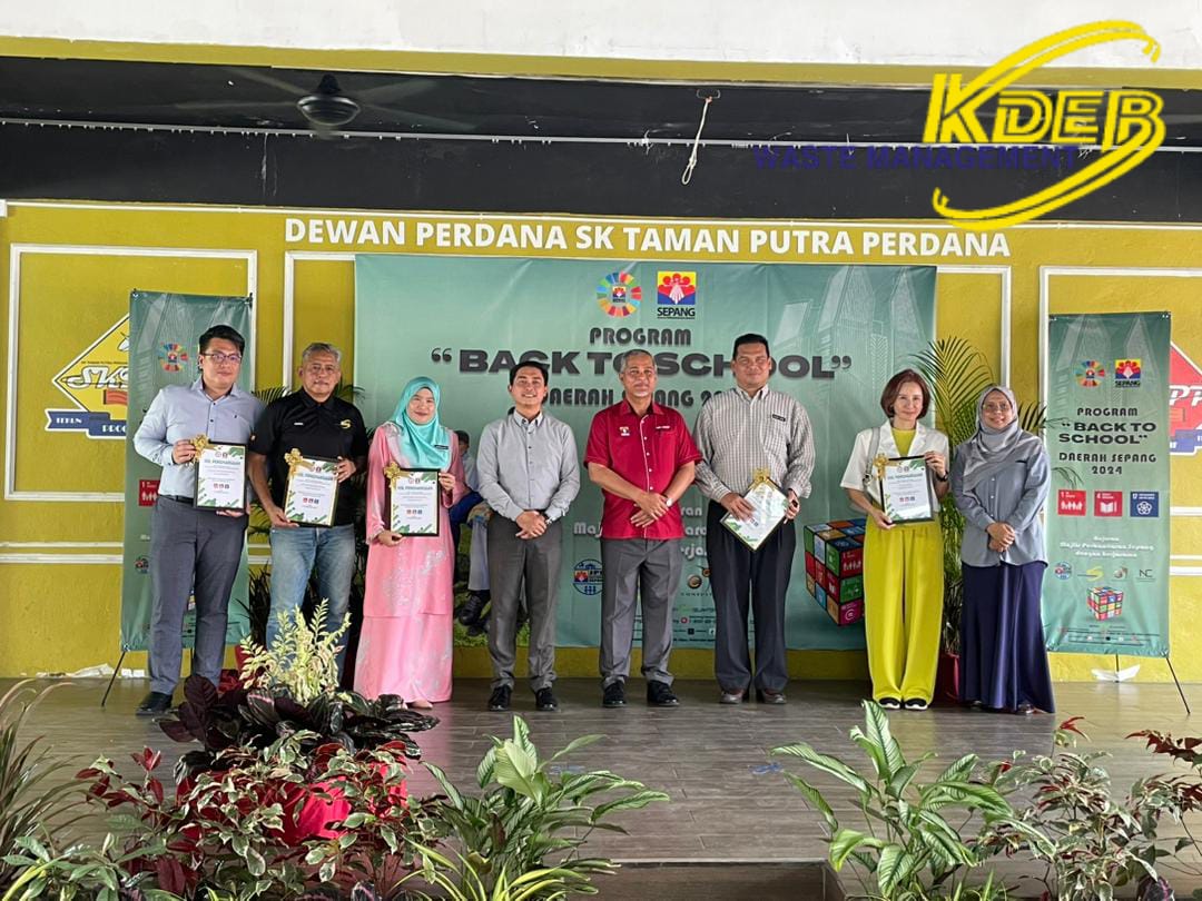 KDEB Waste Management - PROGRAM BACK TO SCHOOL BAGI DAERAH SEPANG