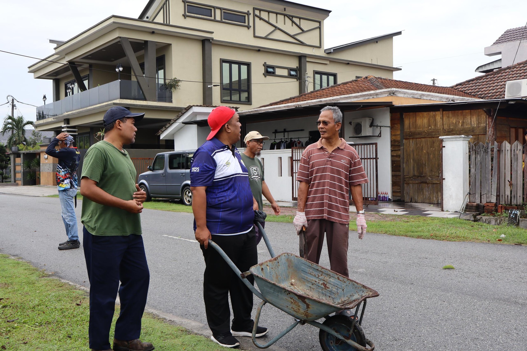 Kdeb Waste Management Program Gotong Royong Taman Bukit Jati Klang