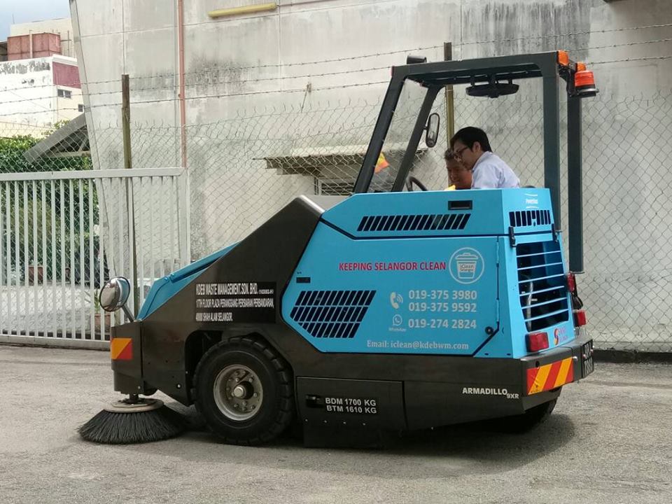 KDEB Waste Management - Road Sweeper Training