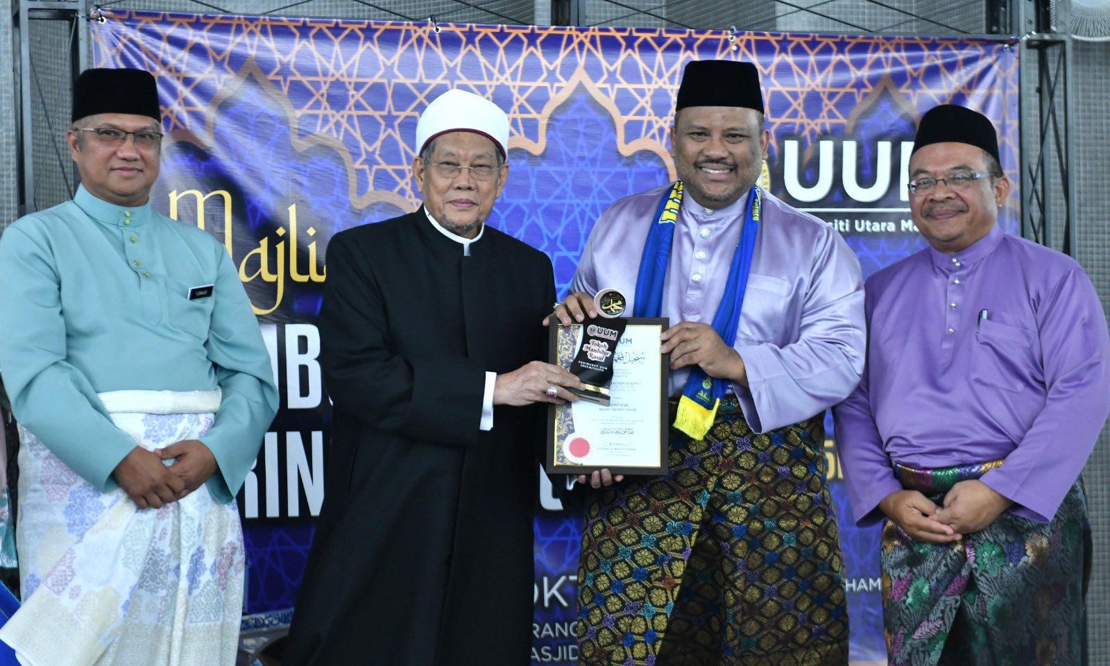 KDEB Waste Management - Ramli Mohd Tahir Dinobat Tokoh Maulidur Rasul ...