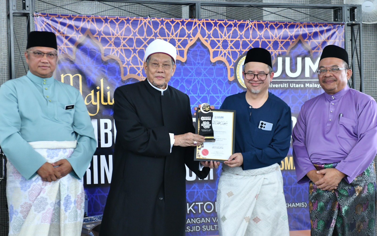 KDEB Waste Management - Ramli Mohd Tahir Dinobat Tokoh Maulidur Rasul ...