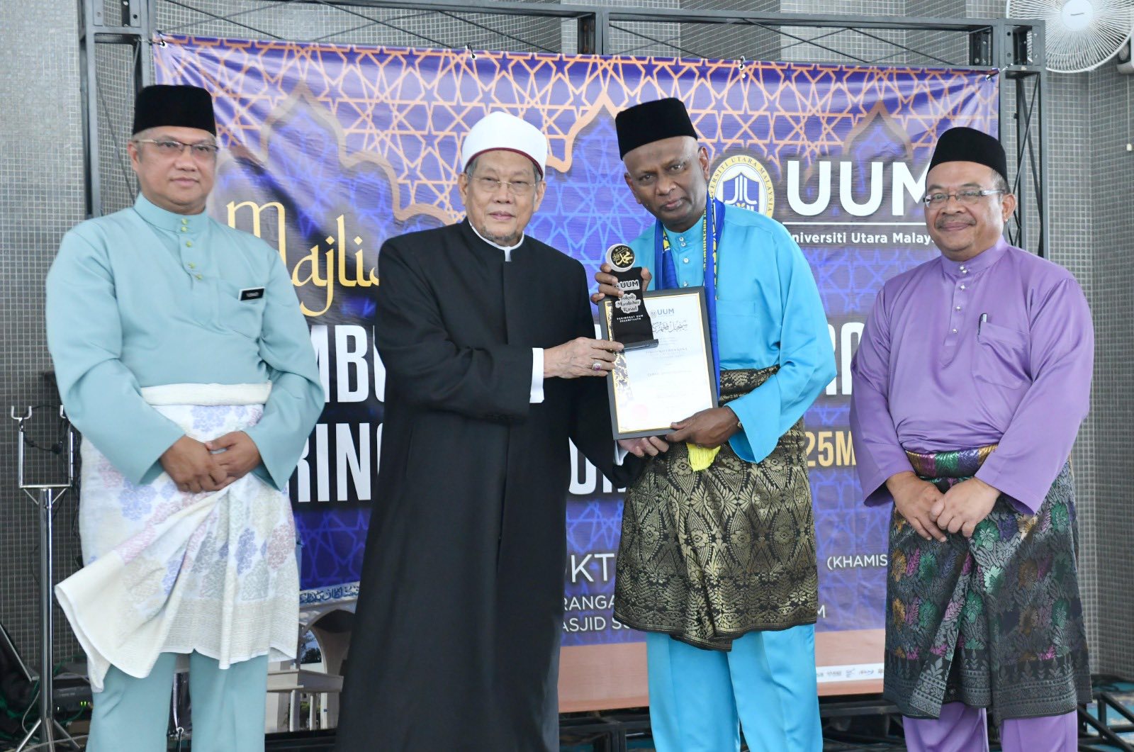 KDEB Waste Management - Ramli Mohd Tahir Dinobat Tokoh Maulidur Rasul ...